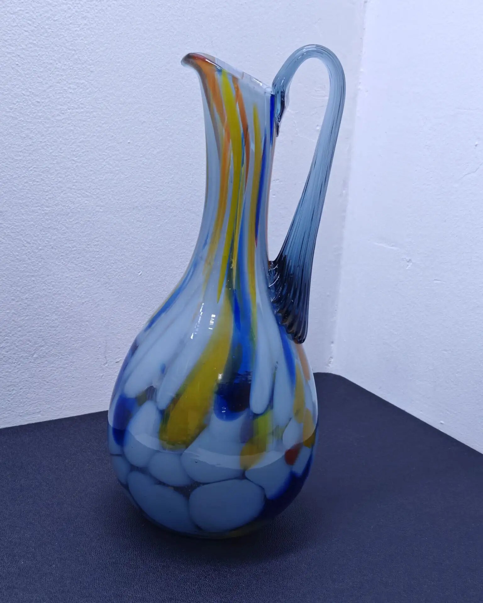 Кувшин с декором виде цветных полос, цветное стекло, гутная техника, СССР, 1970-1980 гг.