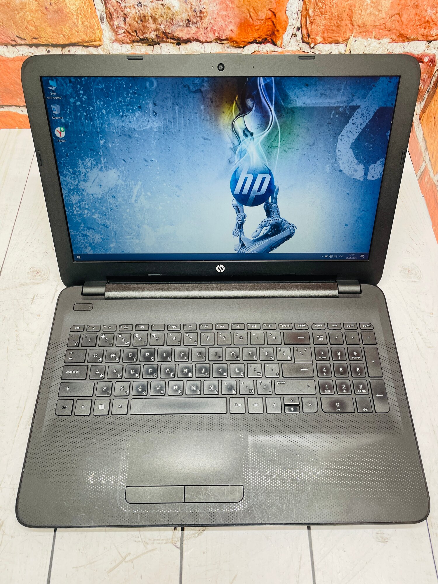 Ноутбук 15,6, HP 15-af152ur, AMD E2 6110, 4 Gb DDR3, 500 Gb HDD, AMD Radeon R3
