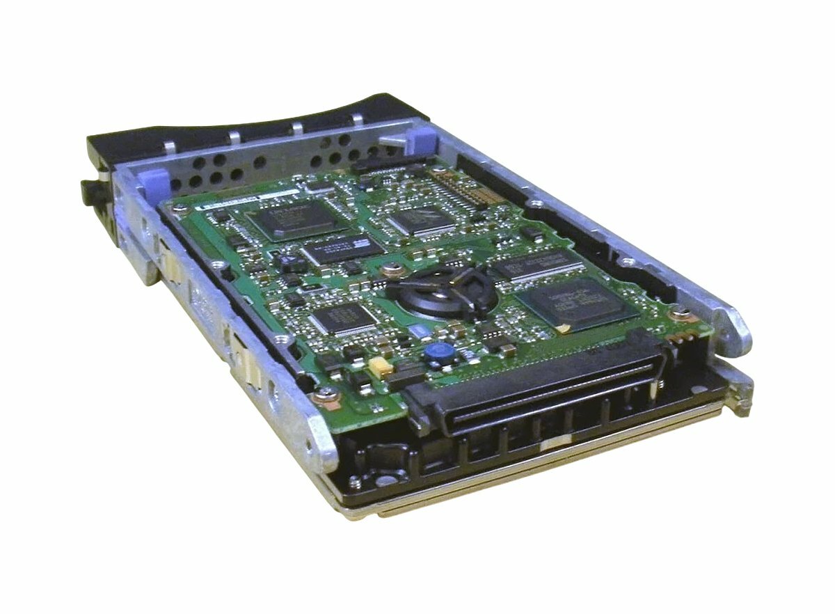 Жесткий диск IBM 300Gb 10000 U320SCSI 3.5" HDD 90P1307 — фото 1