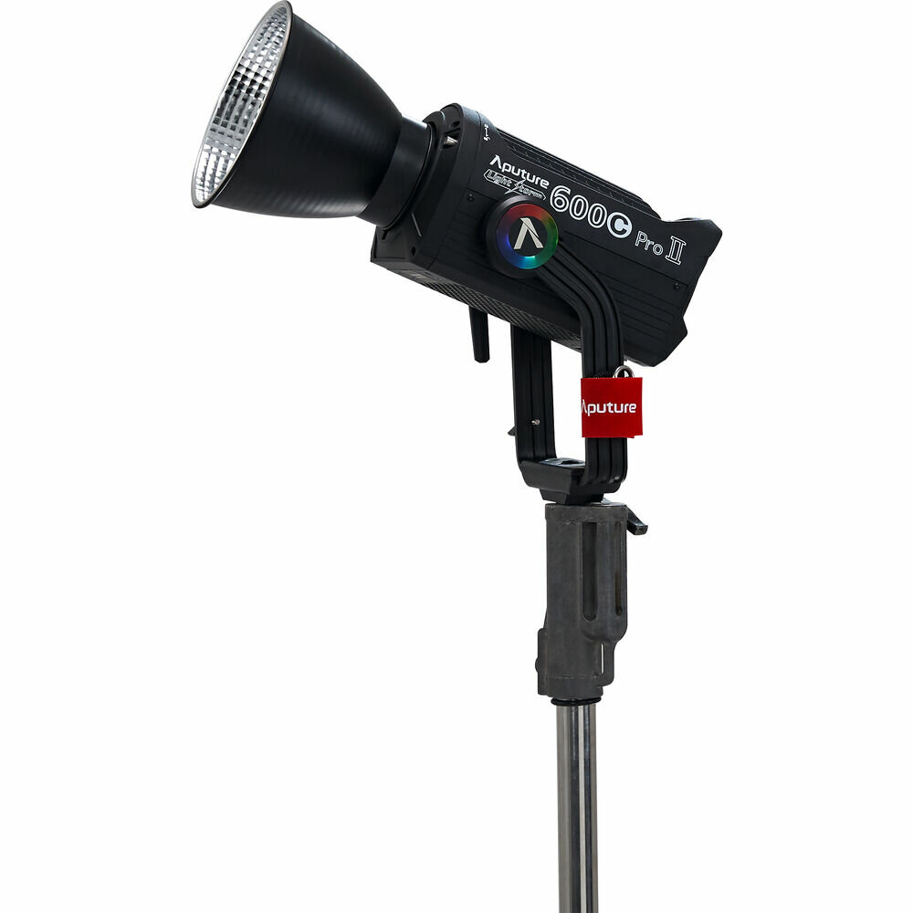 Осветитель Aputure Light Storm (LS) 600C Pro II