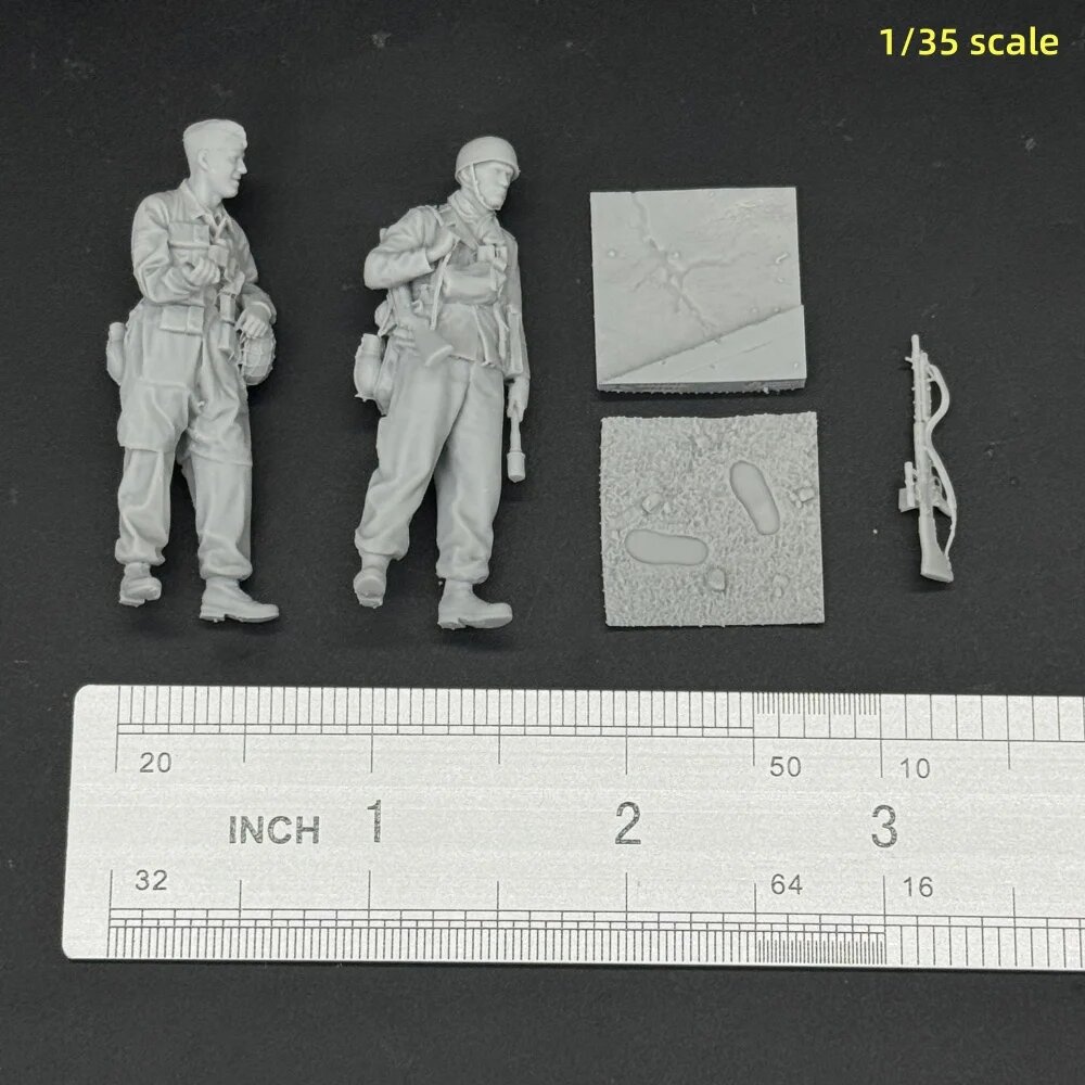 Фигурки немецких десантников 1/16 1/35 Resin 35 scale- 2 figures