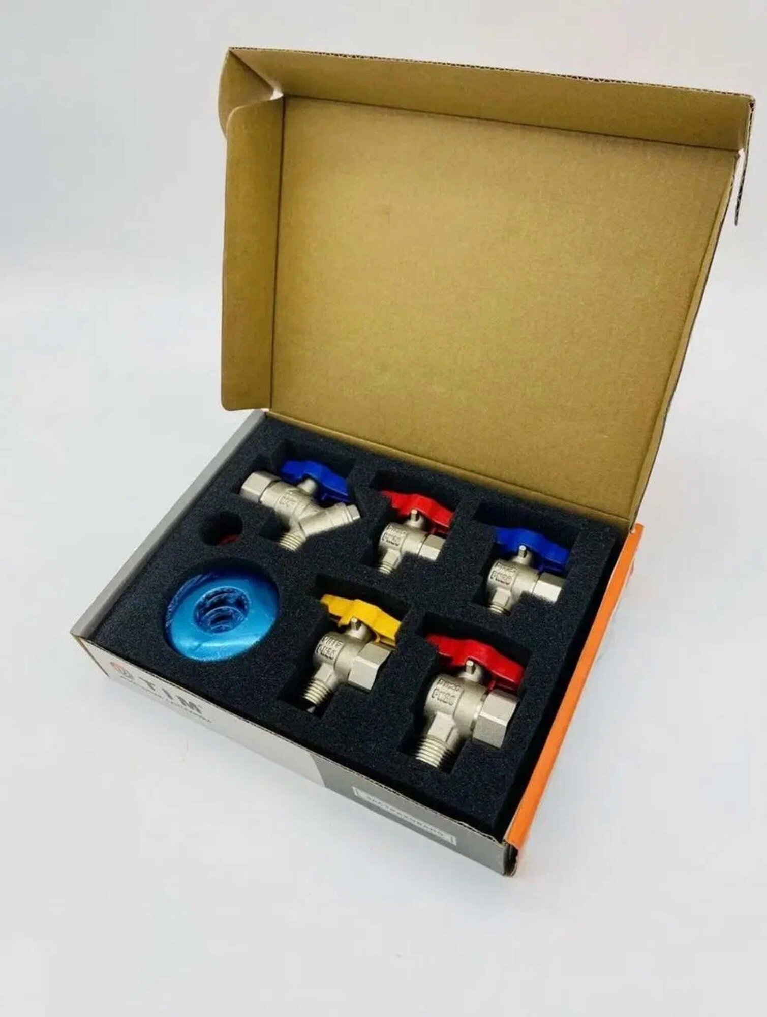 Набор Угловых шаровых кранов с накидной гайкой для газового котла, TIM DE101k, до 10 бар