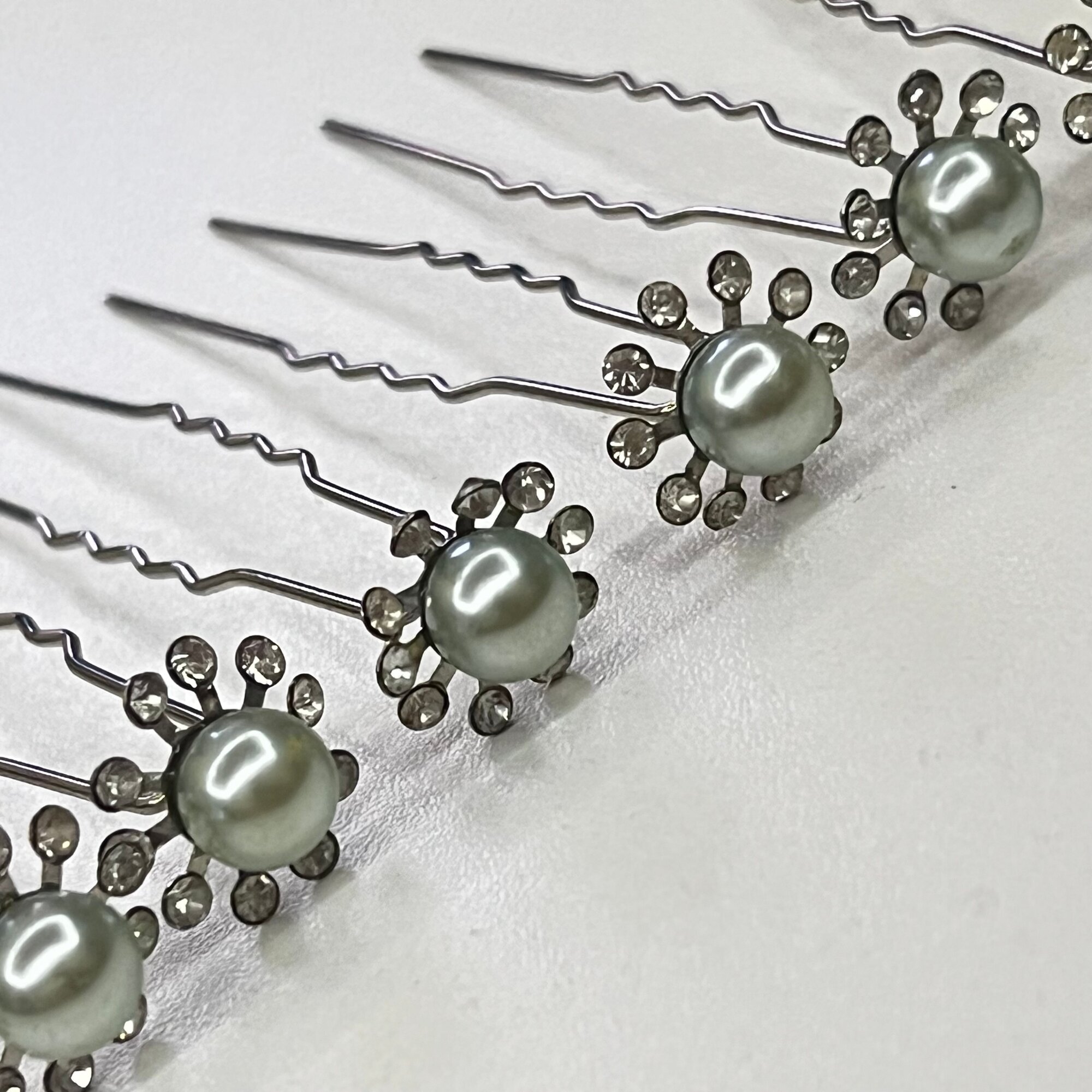 Шпильки для волос