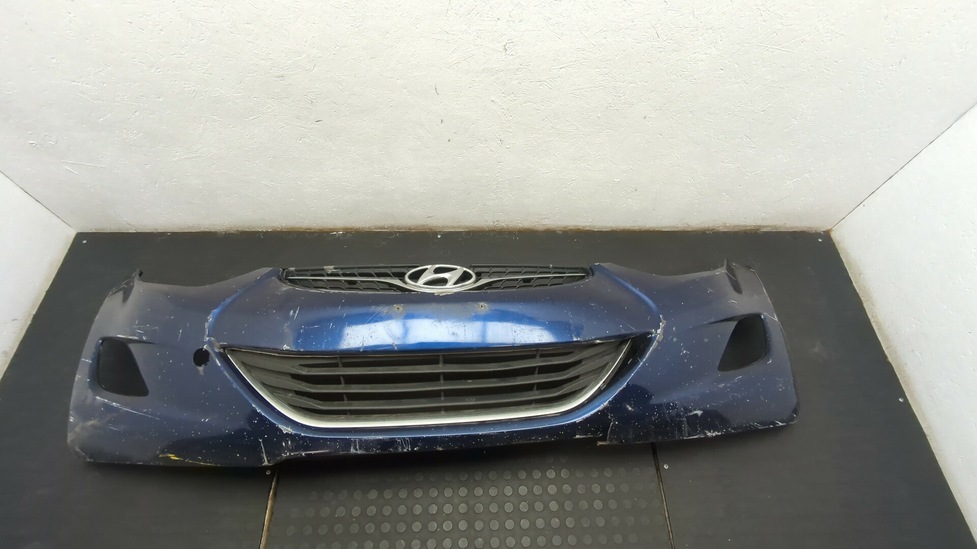 Бампер передний Hyundai Elantra Б/У