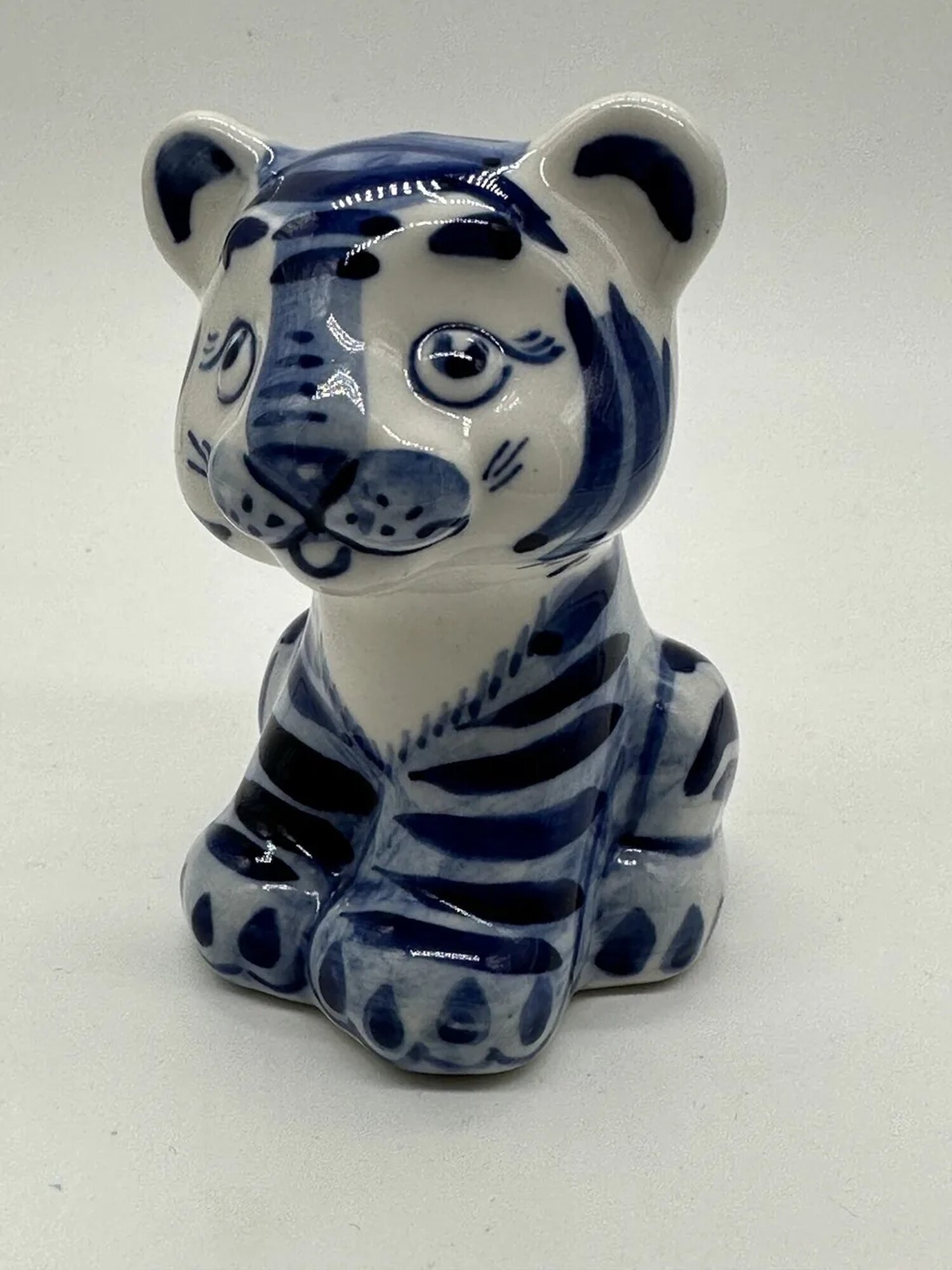 Статуэтка Тигр Гжель Фарфор винтажная Авторская Редкая