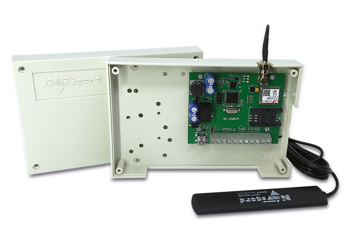 Контроллер для управления приводами ворот и шлагбаумов NAVIgard NV 1025 GSM