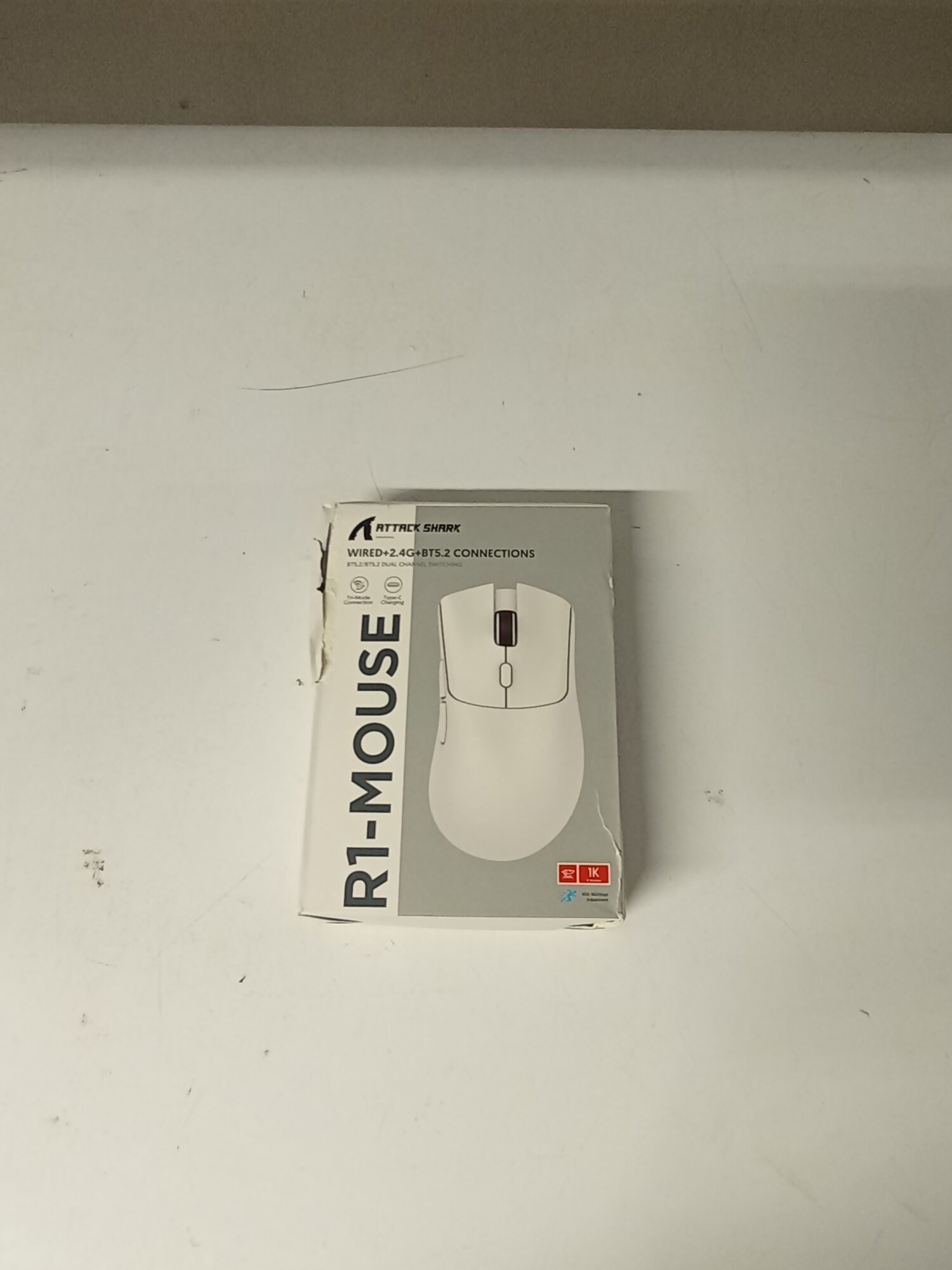 Беспроводная игровая мышь ATTACK SHARK R1, белый