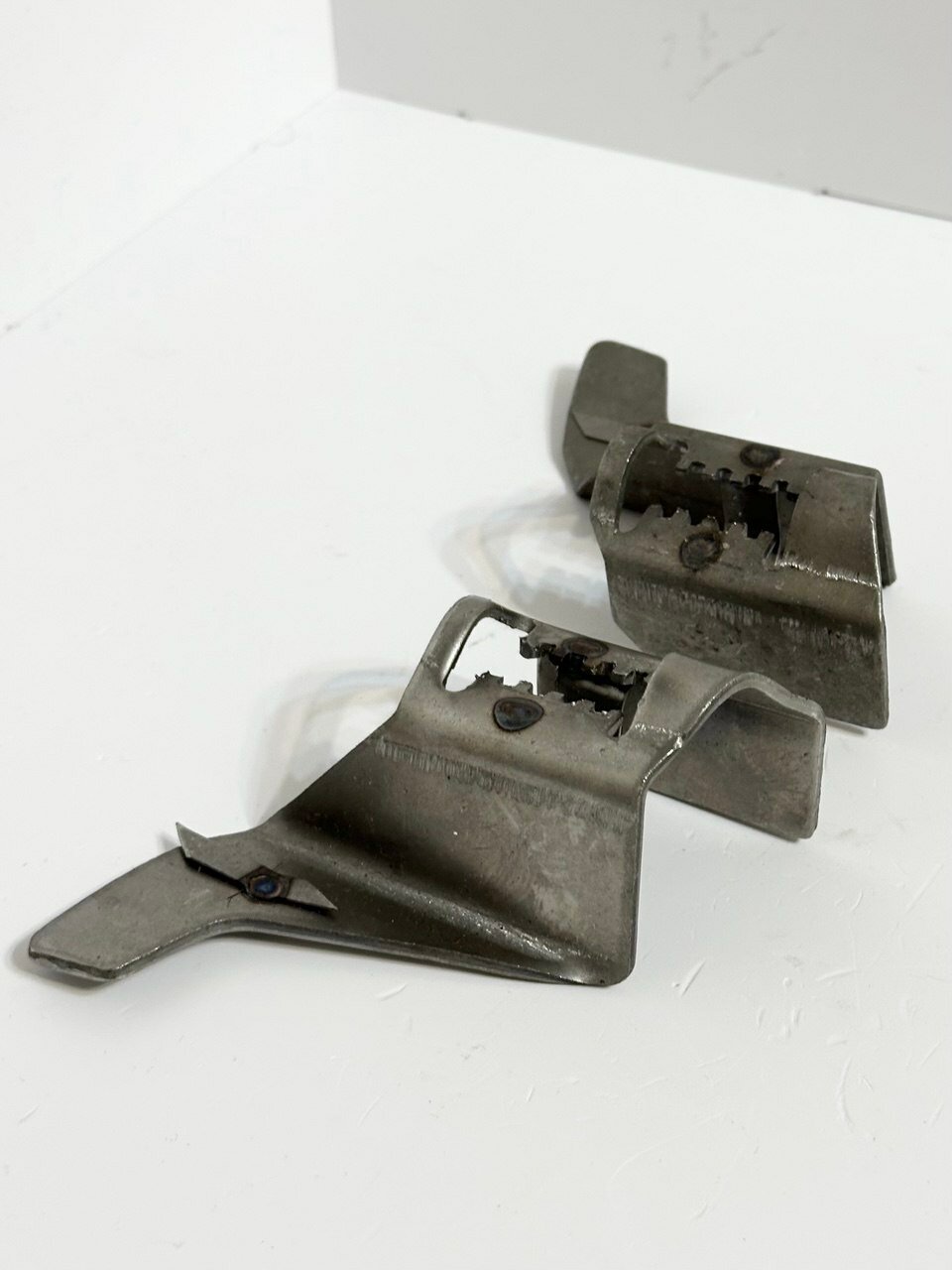 Фиксатор сиденья (гребенка) 2шт комплект классика 2101-2107