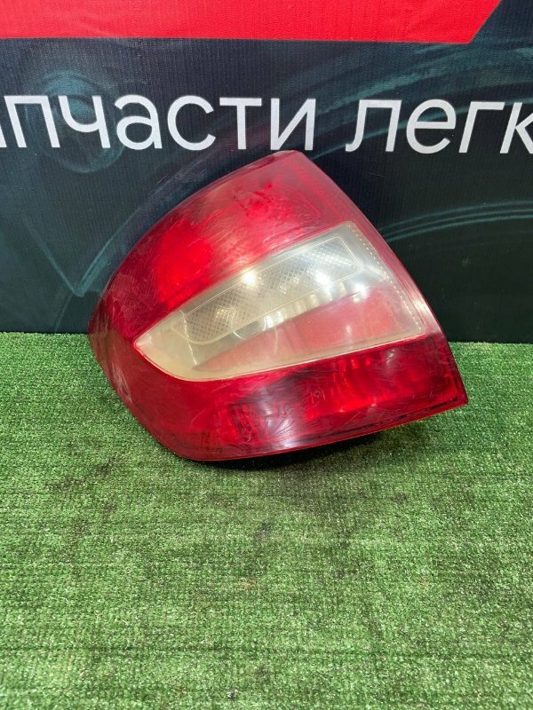 Фонарь Lada Granta 2012 (11183) Б/У с пробегом