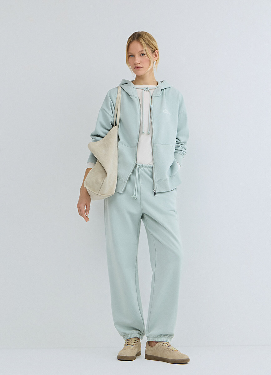 Брюки спортивные