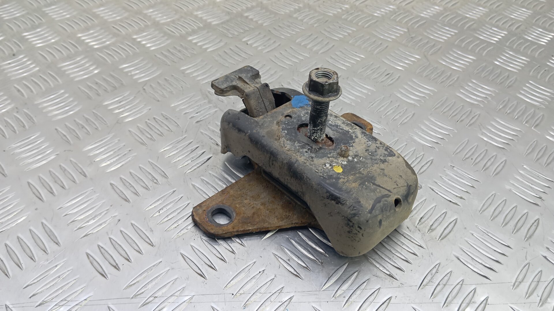 Подушка двигателя дизельная VOLKSWAGEN AMAROK 1, Номер 2H0199256A