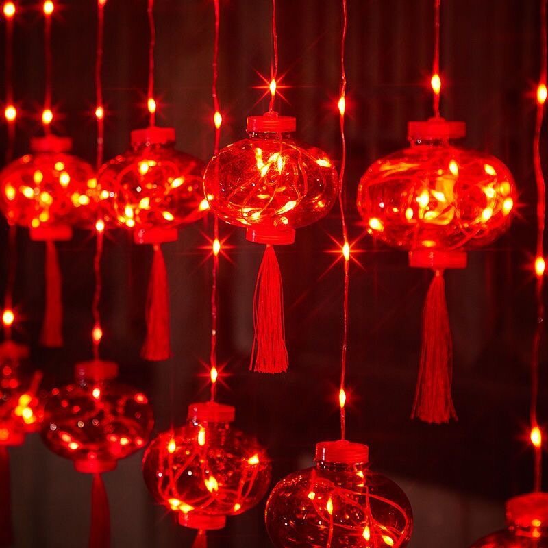 Светодиодные гирлянды-занавесы «Красный фонарь» 2025 года для создания новогодней и весенней атмосферы, праздничное освещение для помещений.