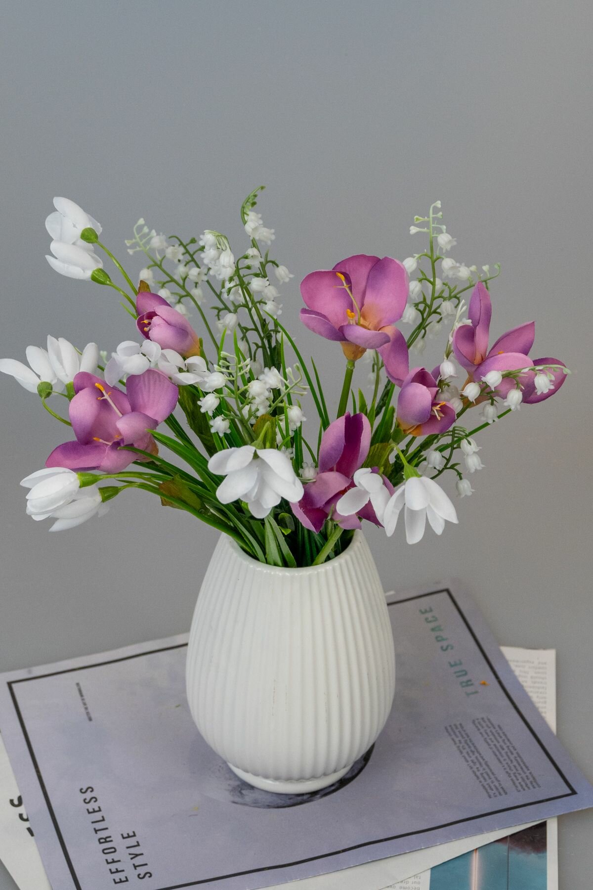 Искусственные цветы для декора в вазу Букет весенний композиция с подснежниками крокусами и ландышами №5