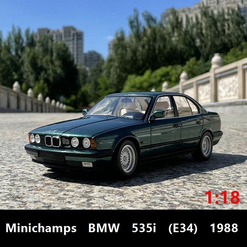 Модель автомобиля из легкого сплава BMW 535i (E34) 1:18 minichamps 1988 года выпуска