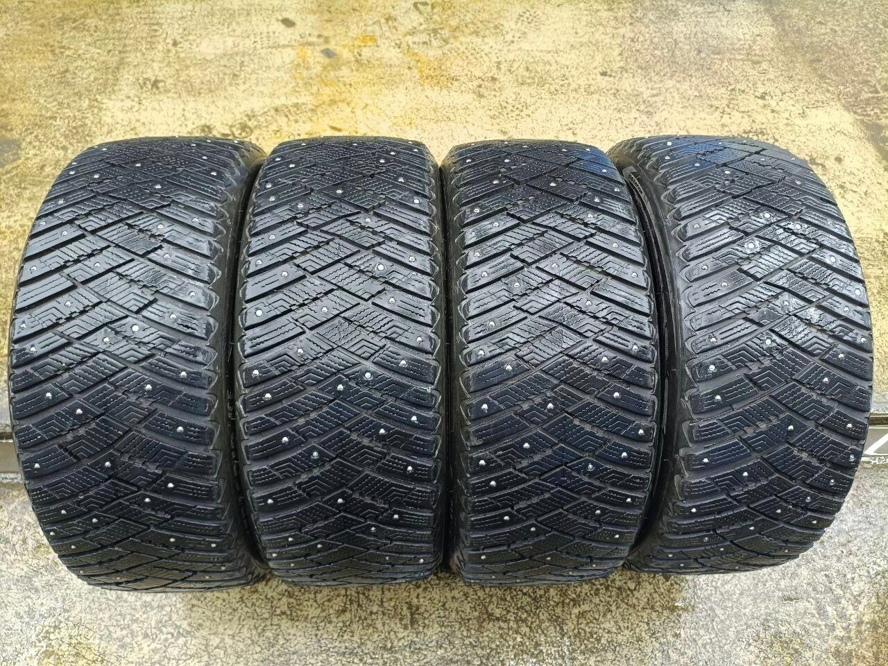Шины БУ зимние шипованные Goodyear Ultragrip Ice Arctic 245/45 R19 102T