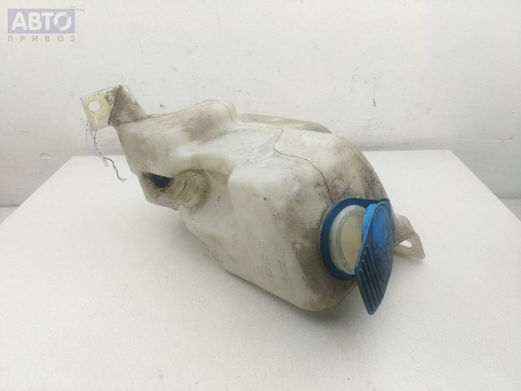 Бачок омывателя Volkswagen Golf-4