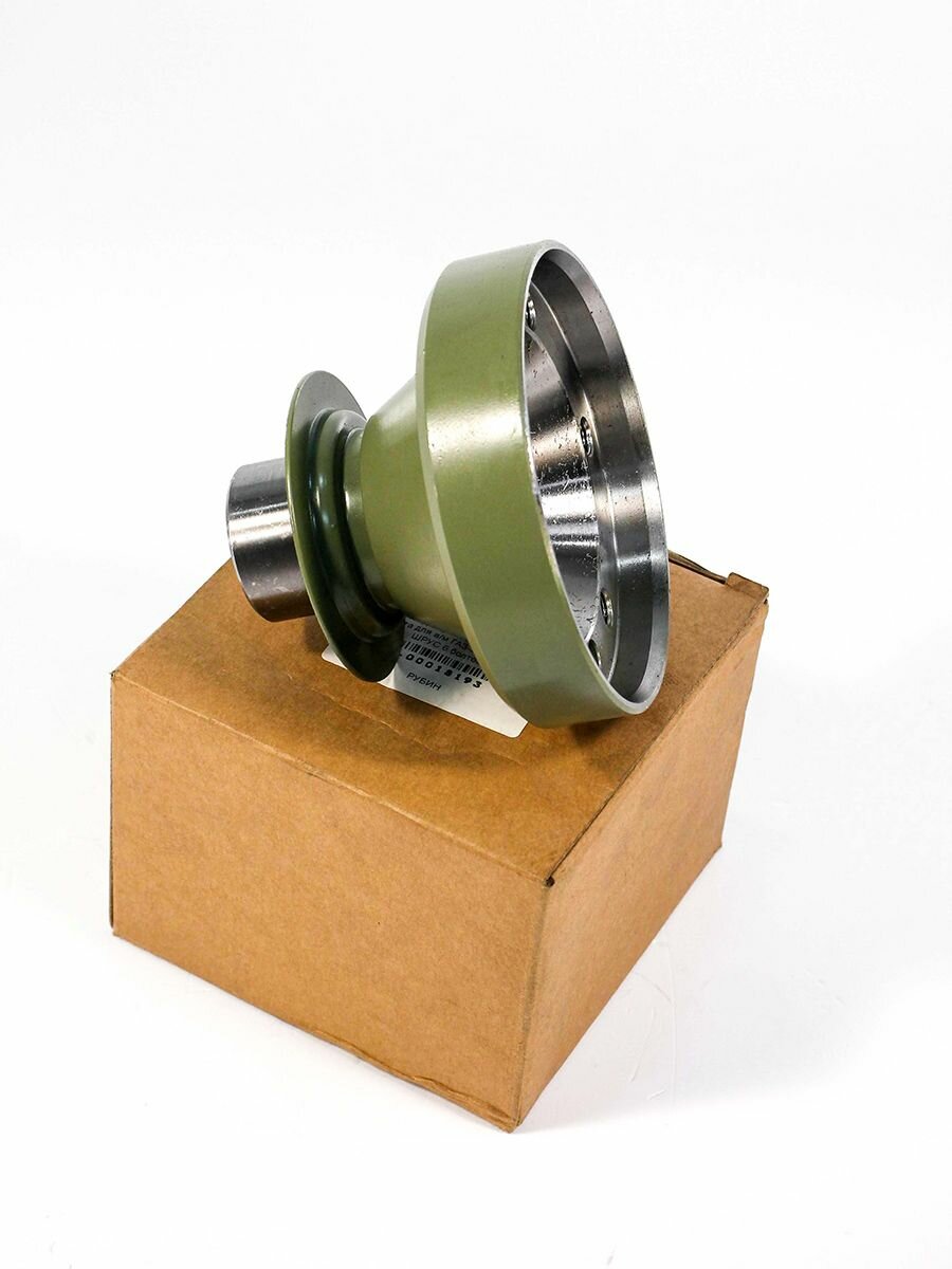 Фланец редуктора моста Газель, Соболь 2217, 2752 (п/привод 4*4) 6 отв. (под ШРУС)