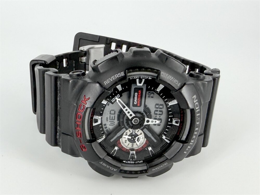 Японские наручные часы Casio G-SHOCK GA-110-1A с хронографом
