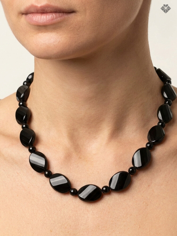 Бусы, оникс