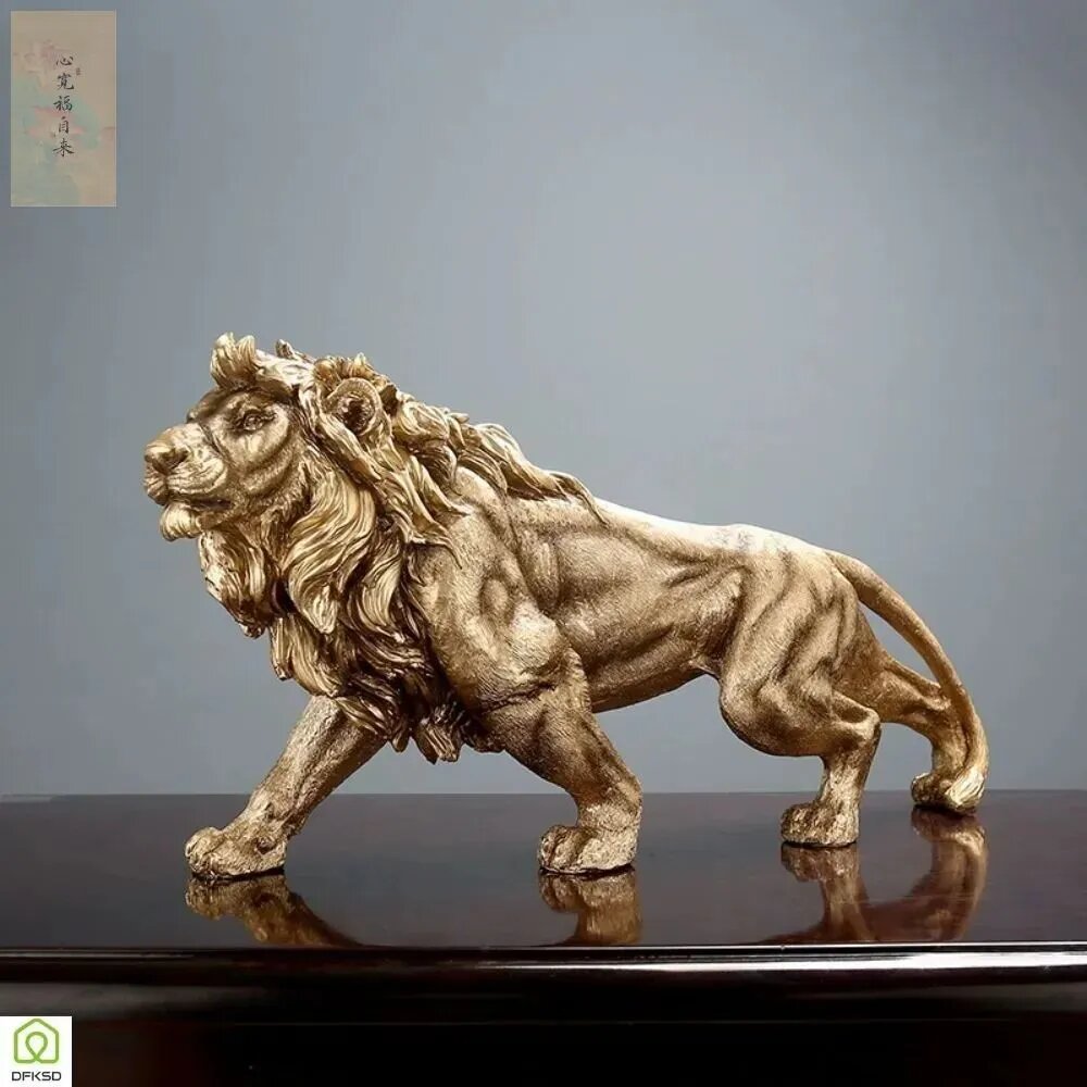 Статуэтка льва, высота 18 см, длина 39 см, золотистого цвета, материал смола
