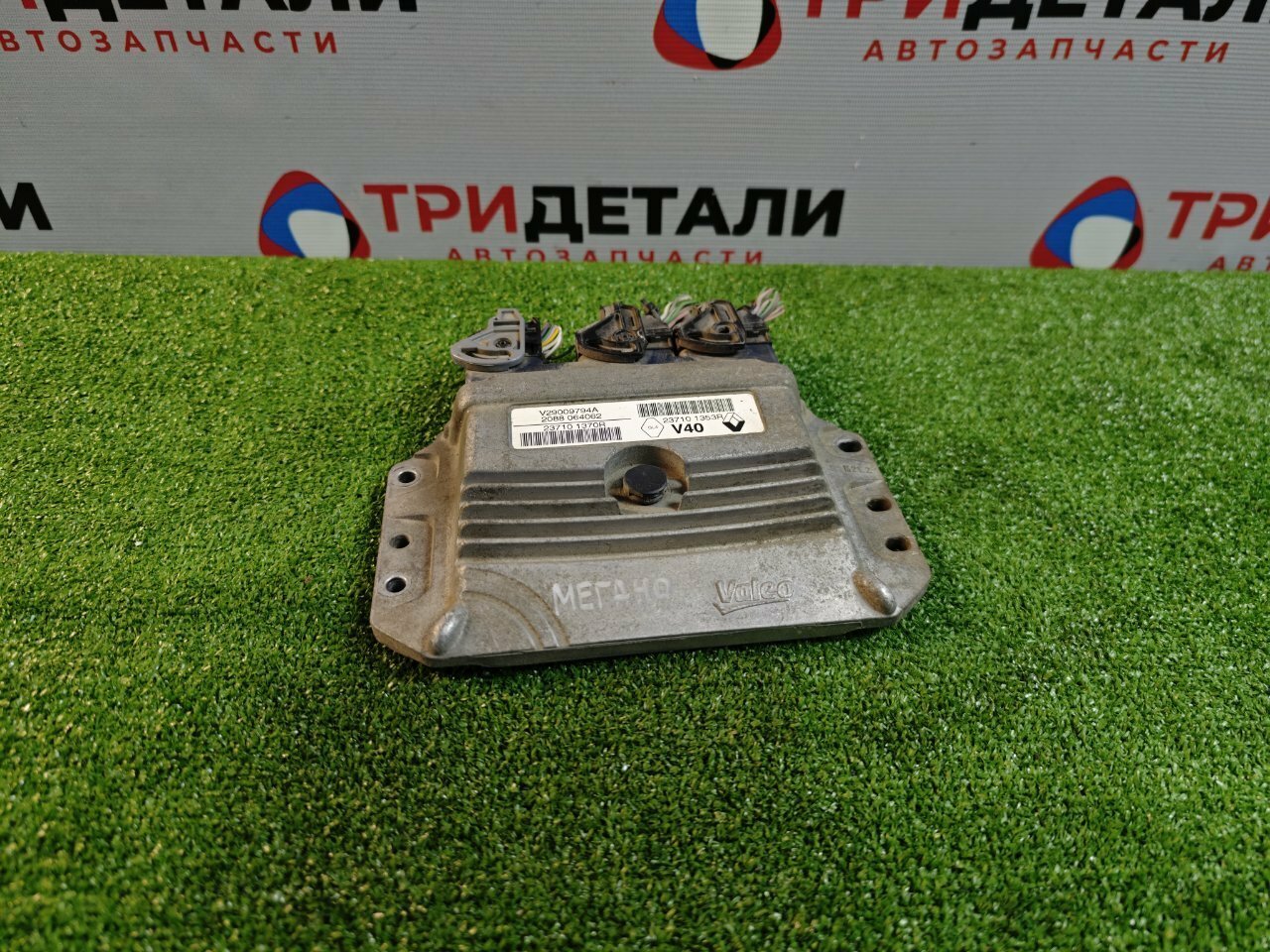 Блок управления двигателем Renault Megane 1.6 K4M858 2012 (б/у)