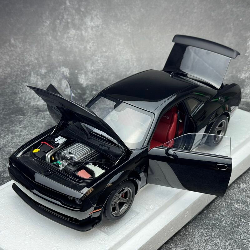 AUTOART Модель автомобиля Dodge, 1:18, коллекционная версия 2023 (Dodge Challenger SRT Super Stock, 2023)