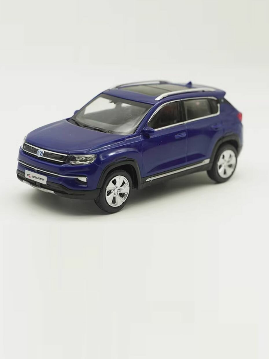 Пластиковая модель автомобиля 1/43 Changan CS35 Plus 2018 синий