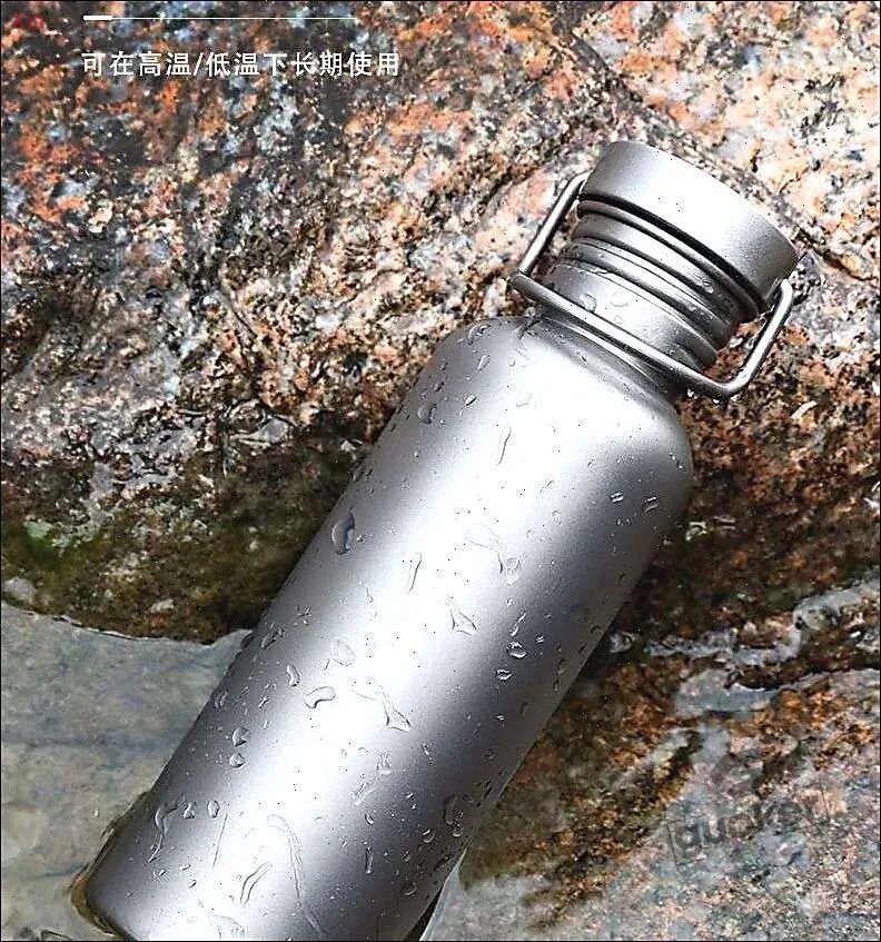 Спортивная титановая бутылка 750 мл для воды серого цвета