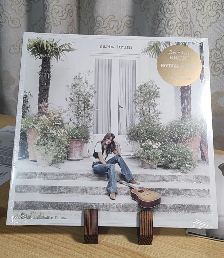 Виниловая пластинка Carla Bruni, лимитированное издание.