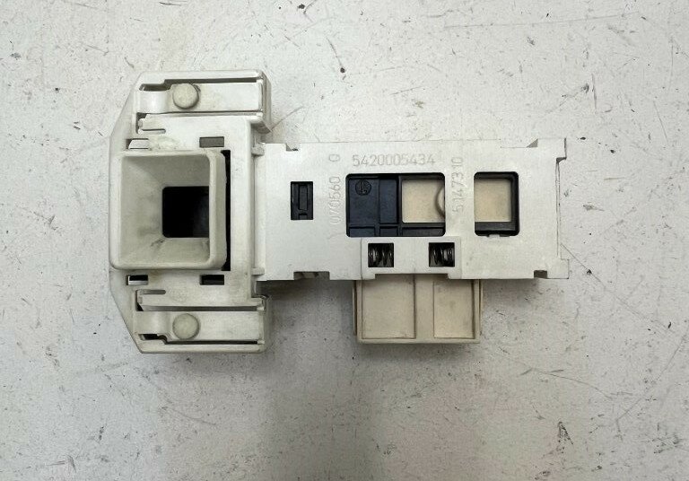 WFC2067OE кт81 Блокировка люка для стиральной машины Bosch 5420006434 б/у