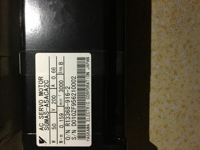 Модуль YASKAWA AC SERVO MOTOR SGMAS-A5ACA2C ORIGINAL