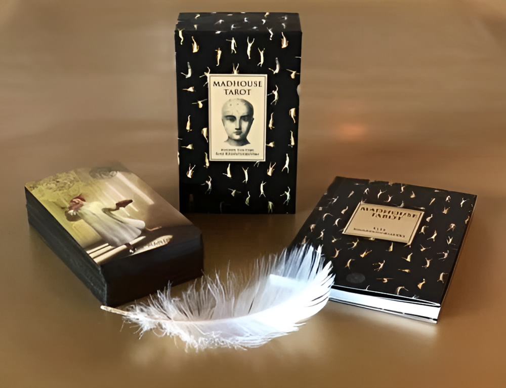 Карты Таро "Madhouse tarot", Tarotmania / Таро Сумасшедшего Дома