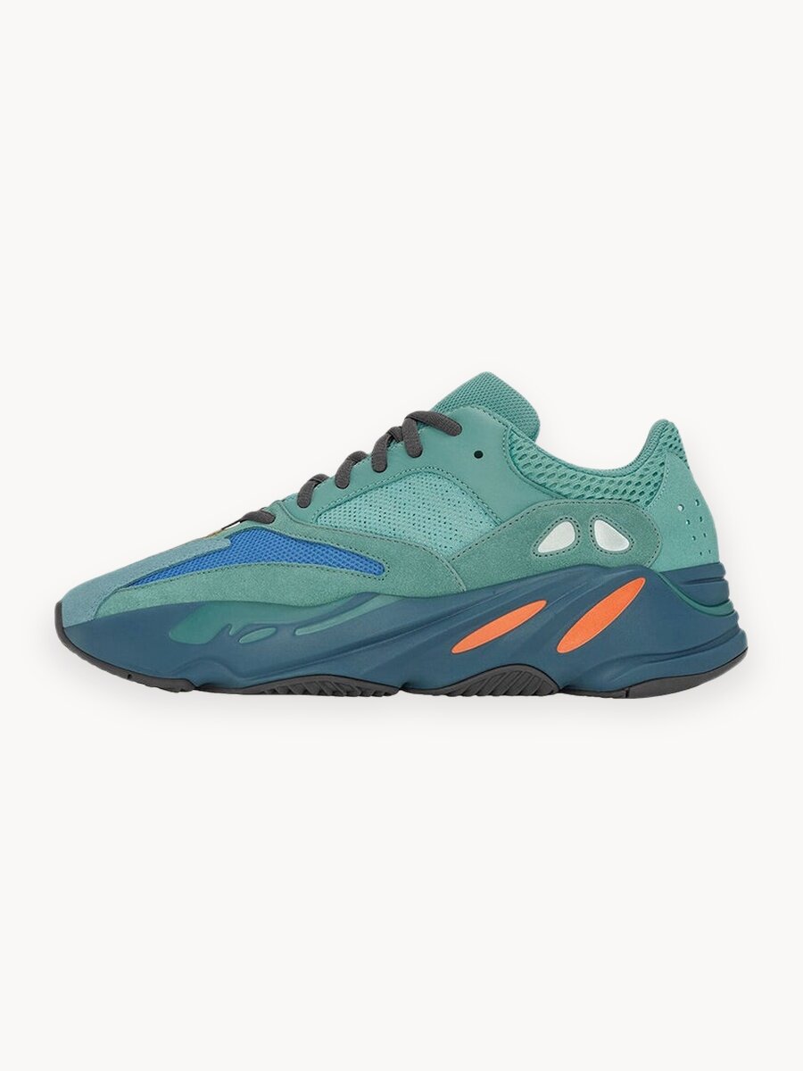 Кроссовки YEEZY BOOST 700