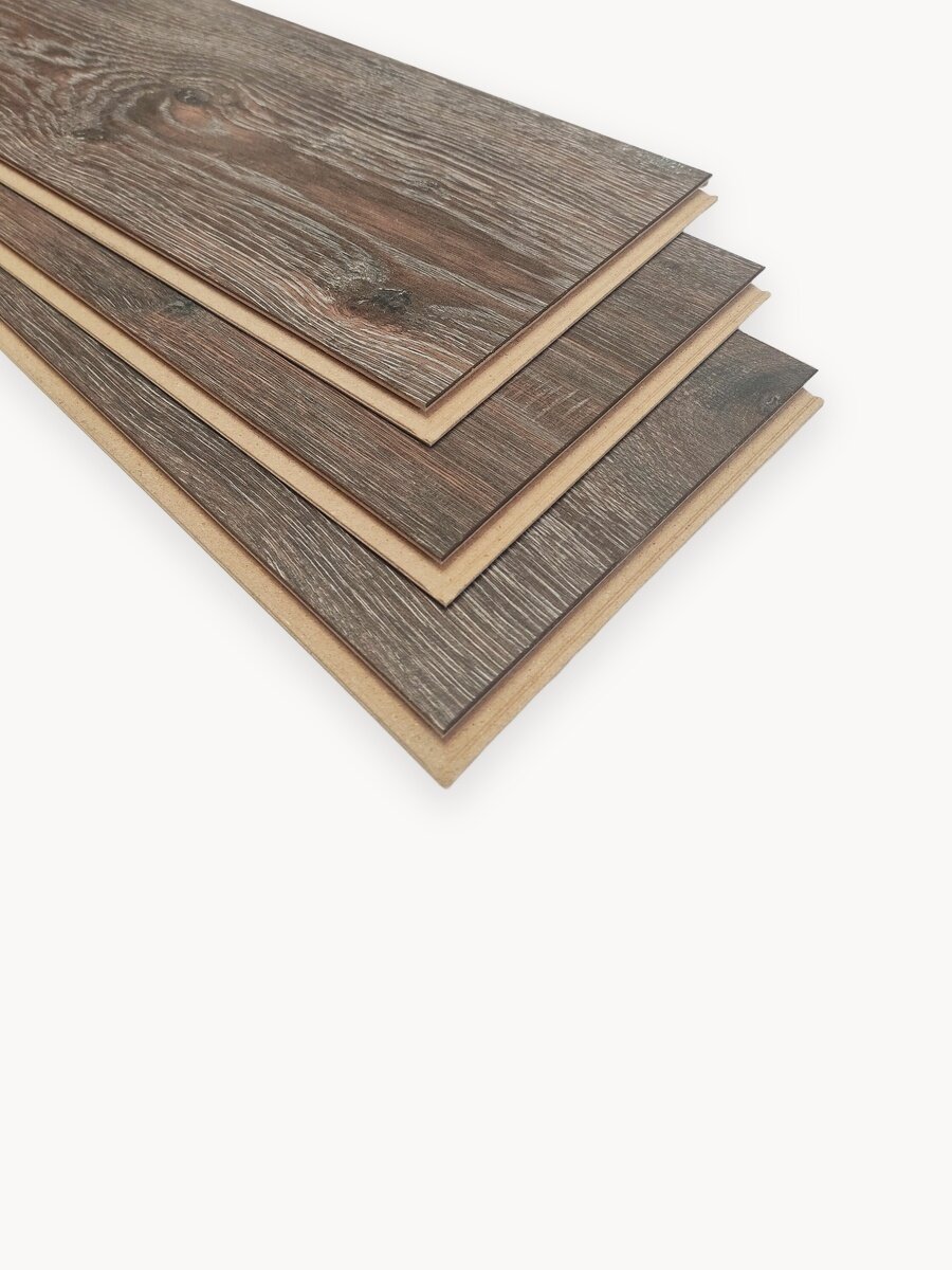 Ламинат водостойкий 33 класс 8 мм WOODROYAL Дуб Сурат 2.109 м2