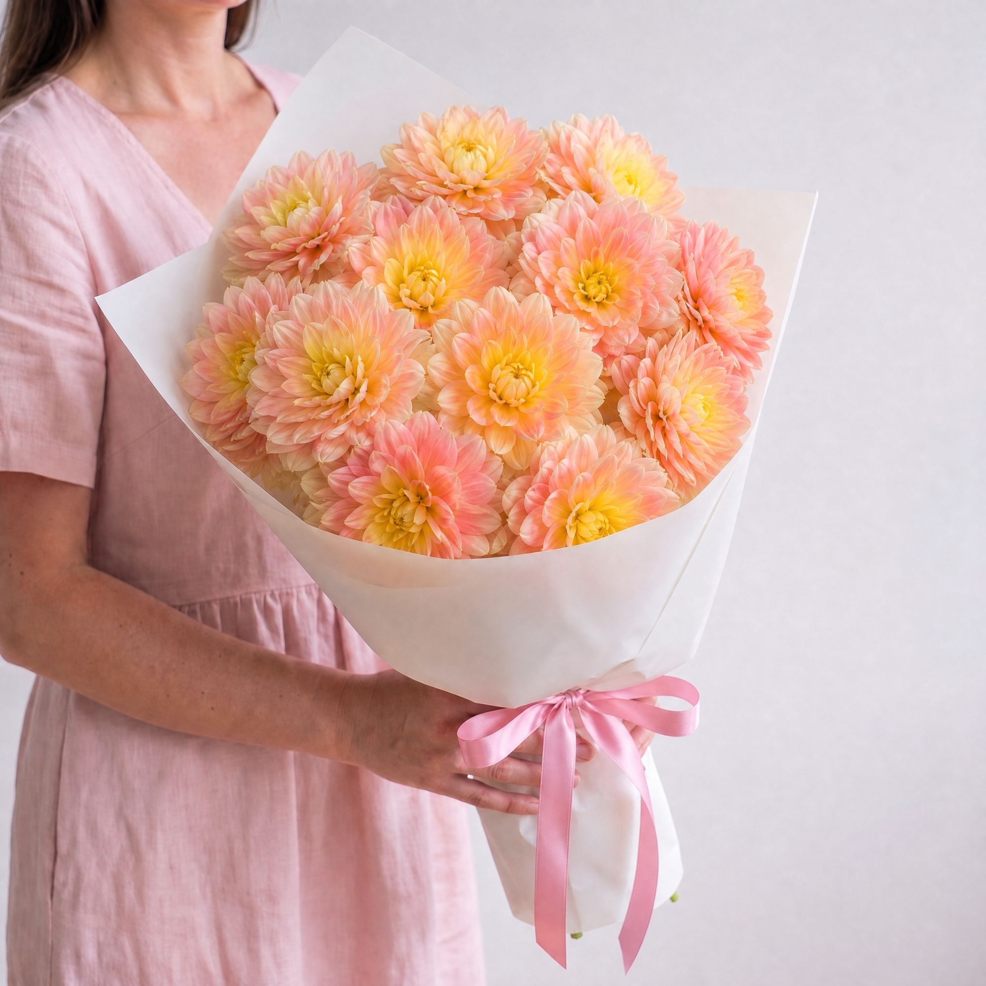15 Нежно-Розовых Георгинов