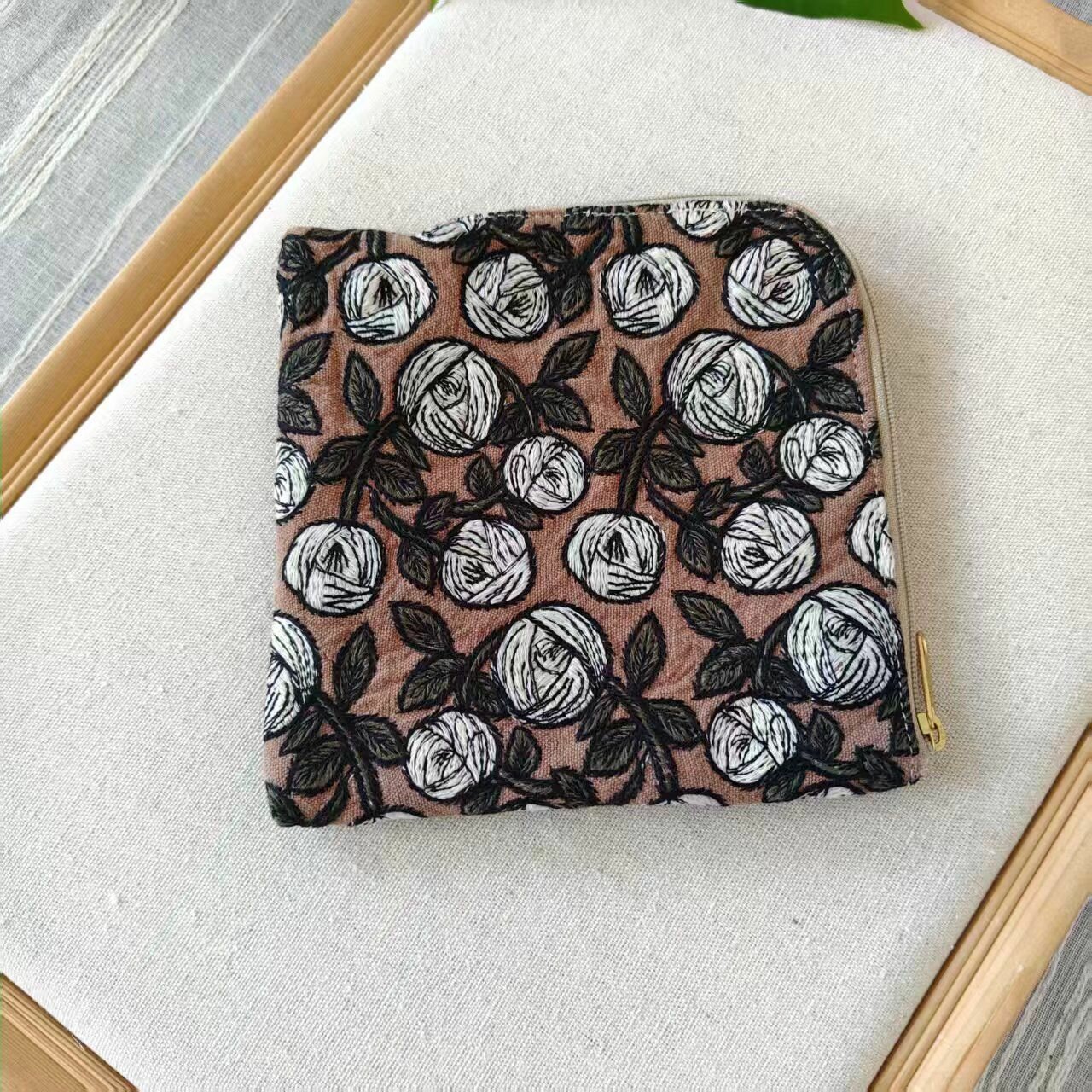 Сумка ручной работы из хлопка и льна в стиле Минагава Акиры, вышитая ткань, хлопковая ткань, L-образная молния, маленькая квадратная сумка для ежедневного хранения