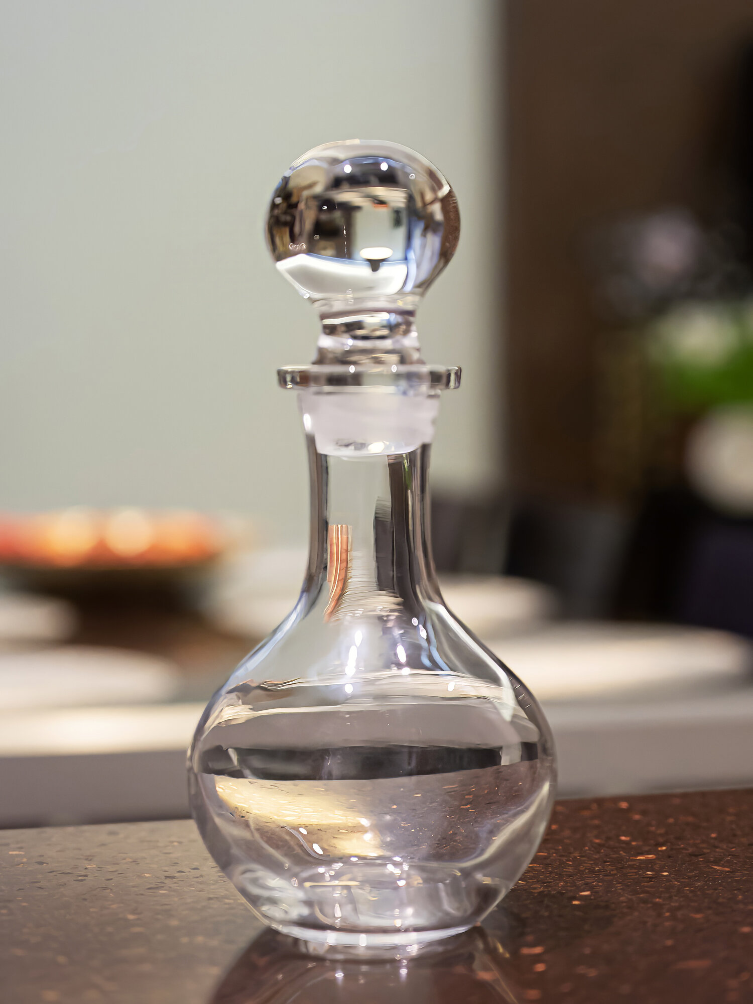 Стеклянный графин с пробкой для вина, водки и крепких алкогольных напитков 0,25 л. Неман 3109/0.25 л