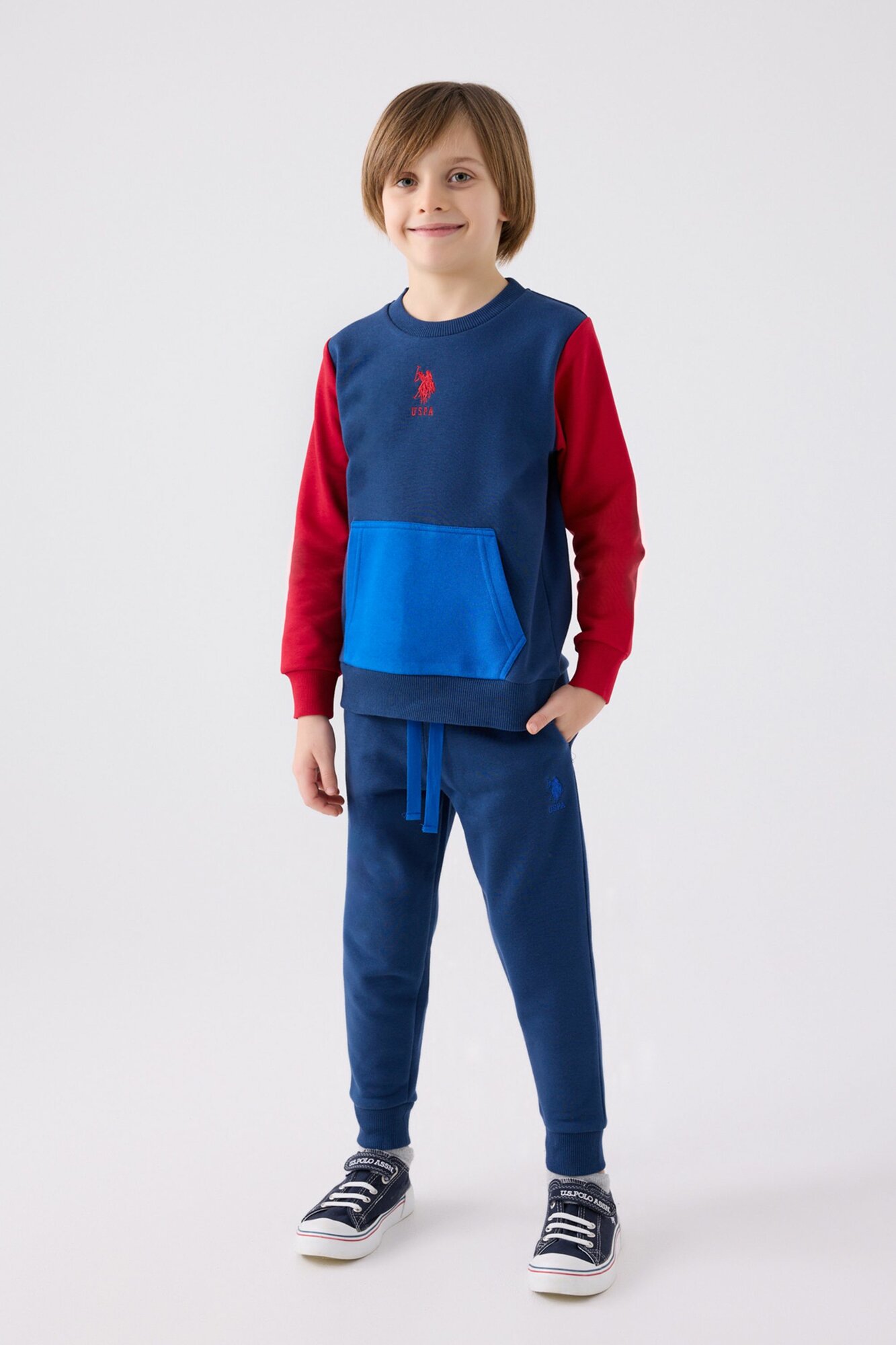 Костюм спортивный