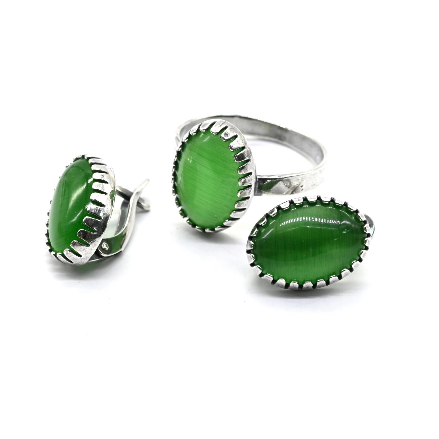 Комплект бижутерии: кольцо, кошачий глаз