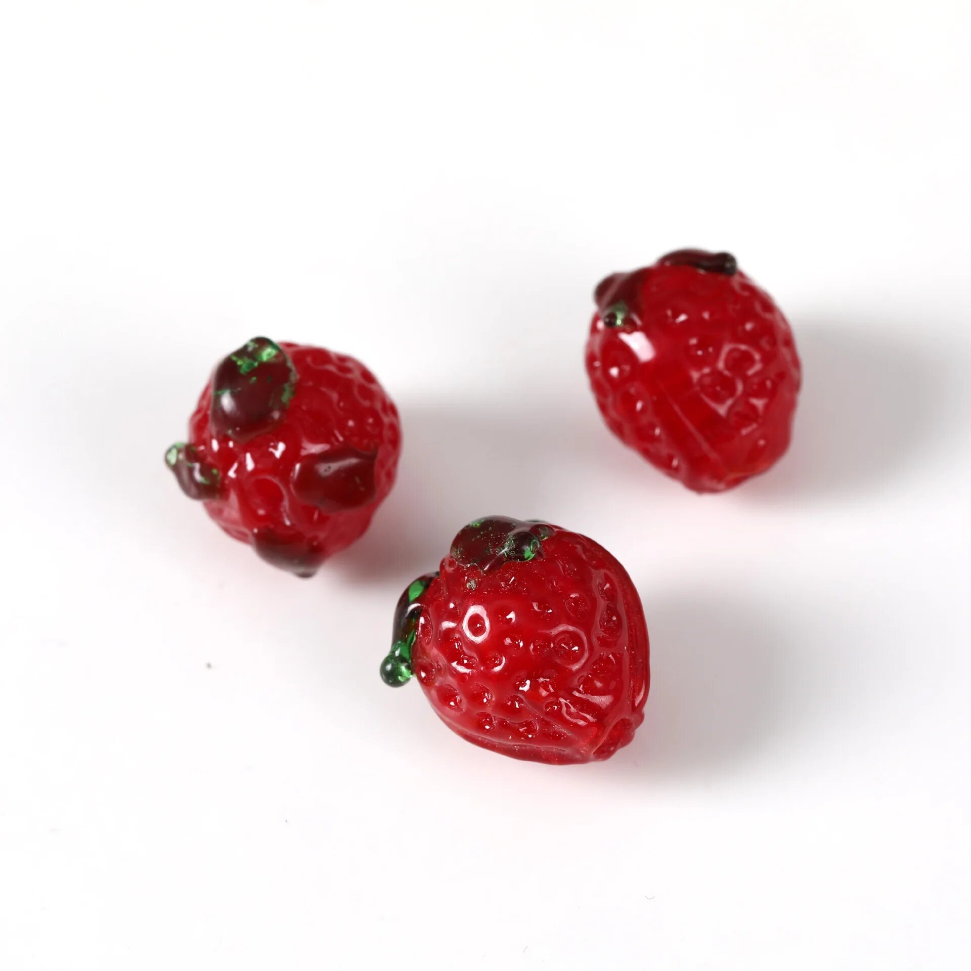 Стеклянные бусины формы клубники, 10 шт. 1