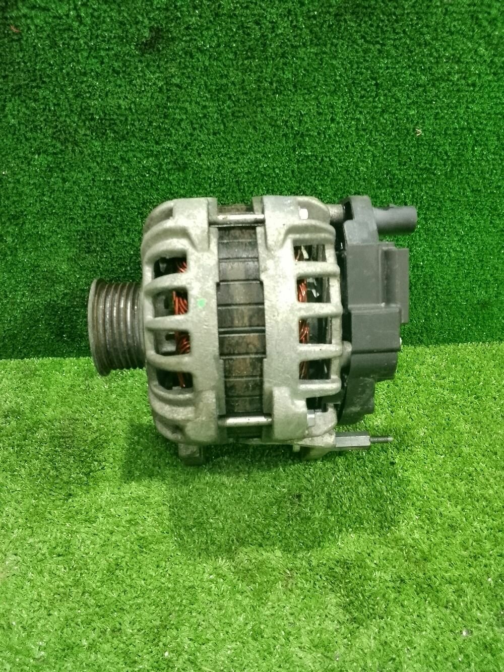 Генератор Volkswagen Polo V Б/У с пробегом