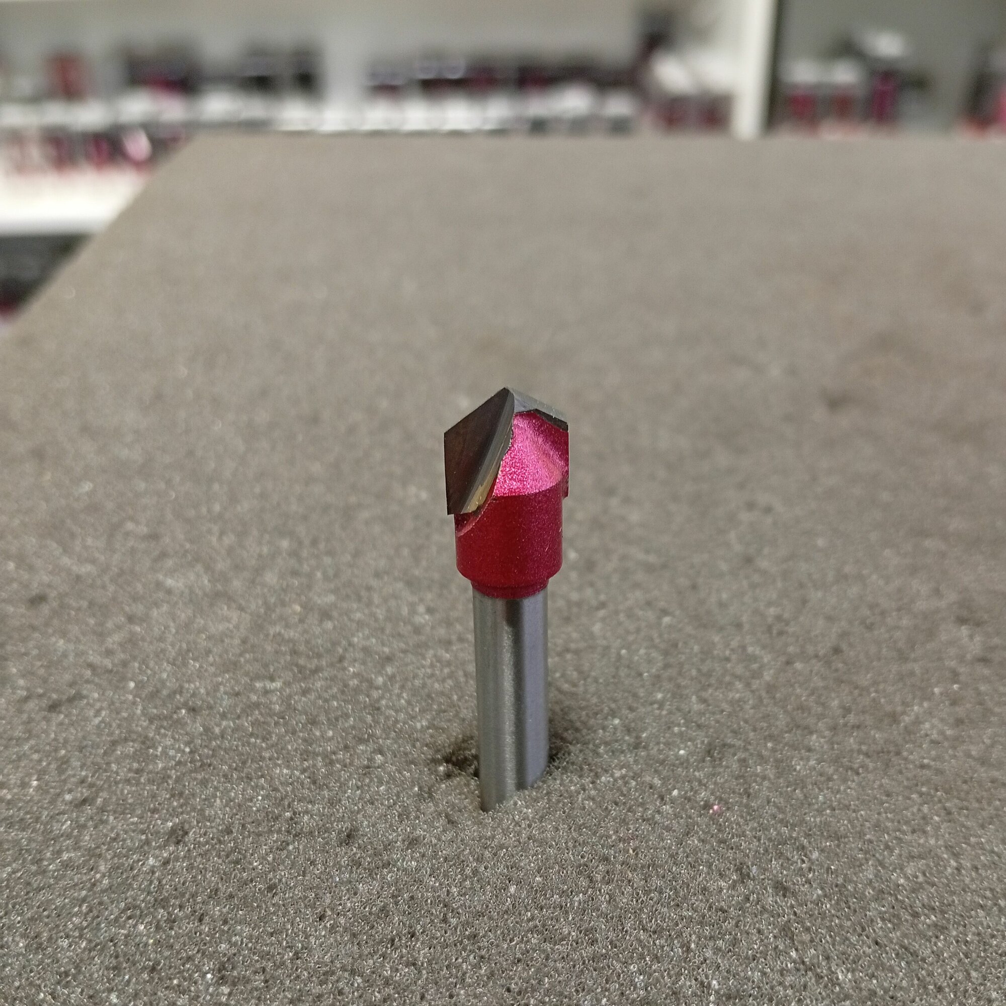 Фреза профессиональная V-образная пазовая с углом 120 i1 3 Z 2 D 10x9x46 S 6 PROCUT PROFESSIONAL A1001