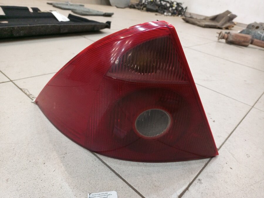 Фонарь задний наружный левый от Ford Mondeo 3 2000-2007