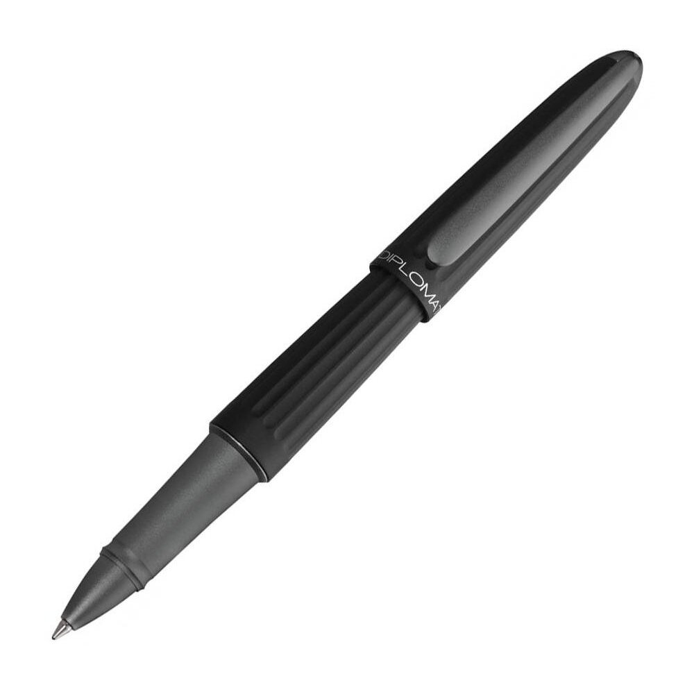Diplomat D40301030 Ручка роллер diplomat aero, black new вт