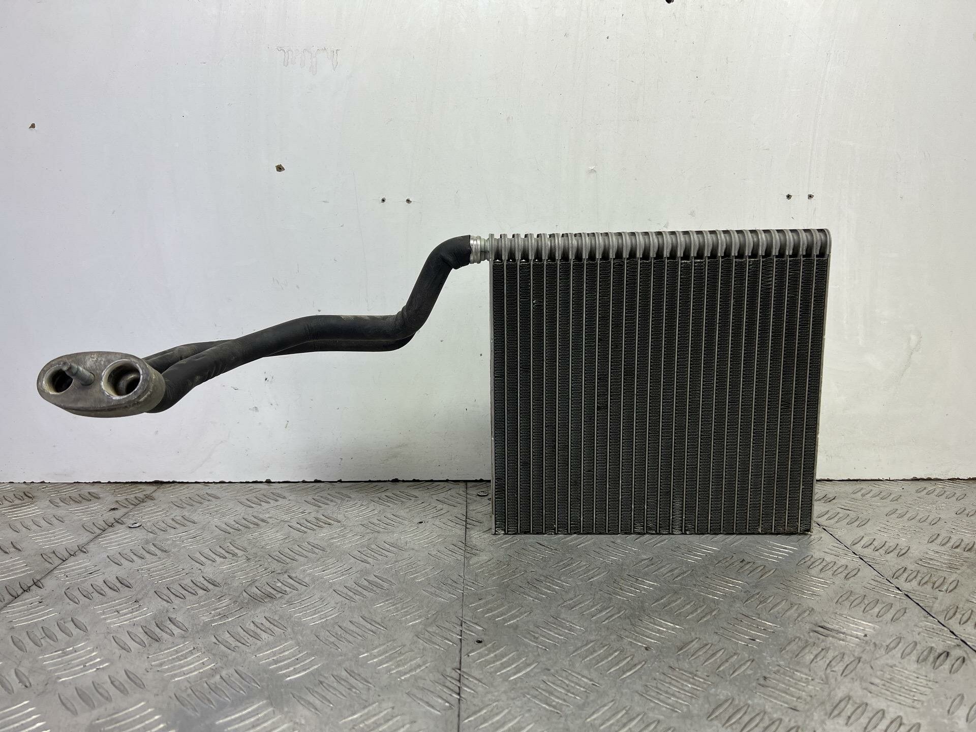 Испаритель кондиционера Audi A4 B7 2006 8E1820103A