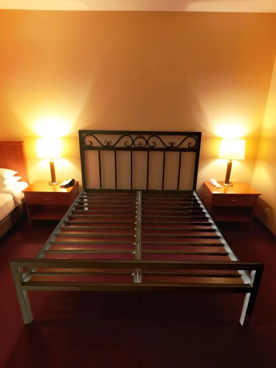 Кровать LOFT Mebel "Мира 200", кованая, двуспальная, 200х200 см