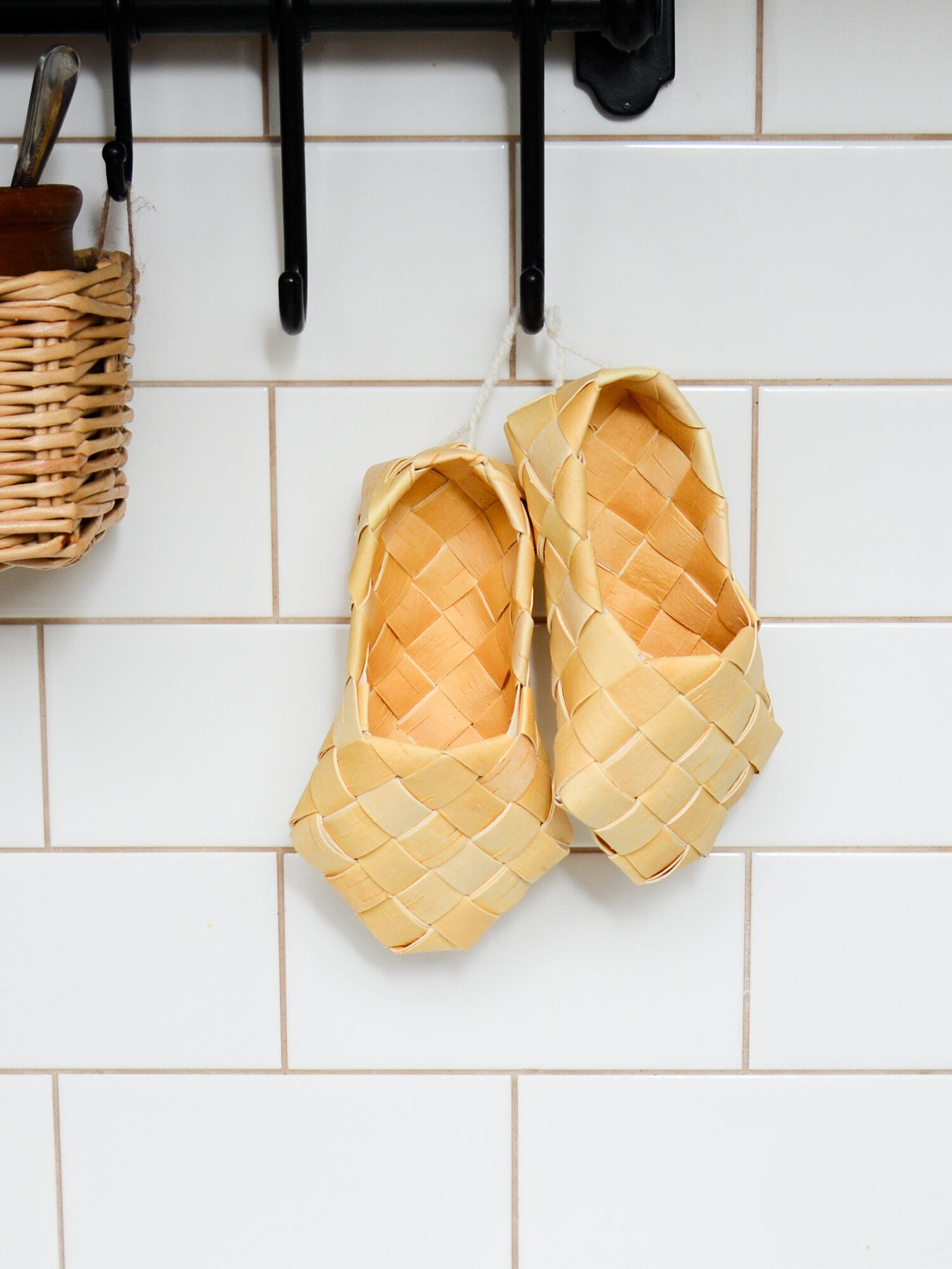 Лапти из бересты сувенирные, сувенир из России, ручная работа, 15 см