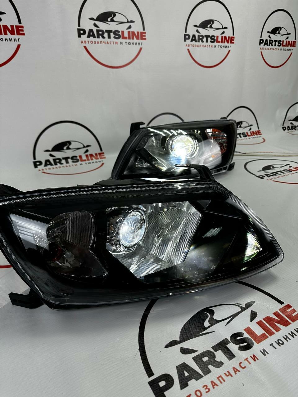 Фары передние Гранта 2.5 bi-led в стиле FL