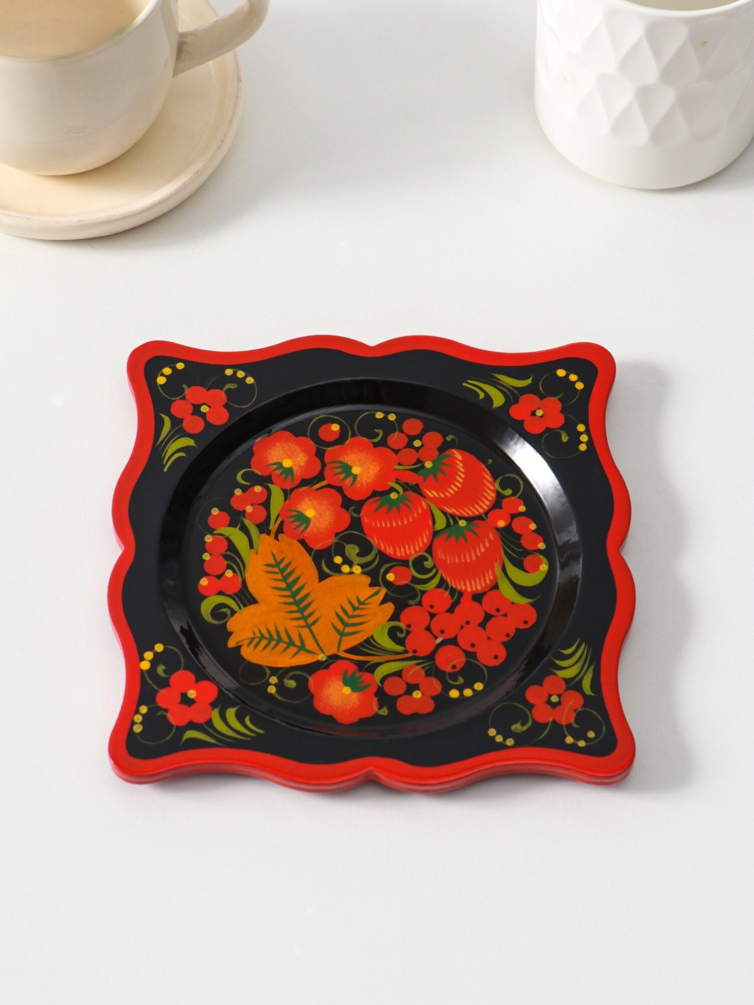 Блюдо сервировочное «Квадрат», 15×15 см, дерево, холома красно-черная