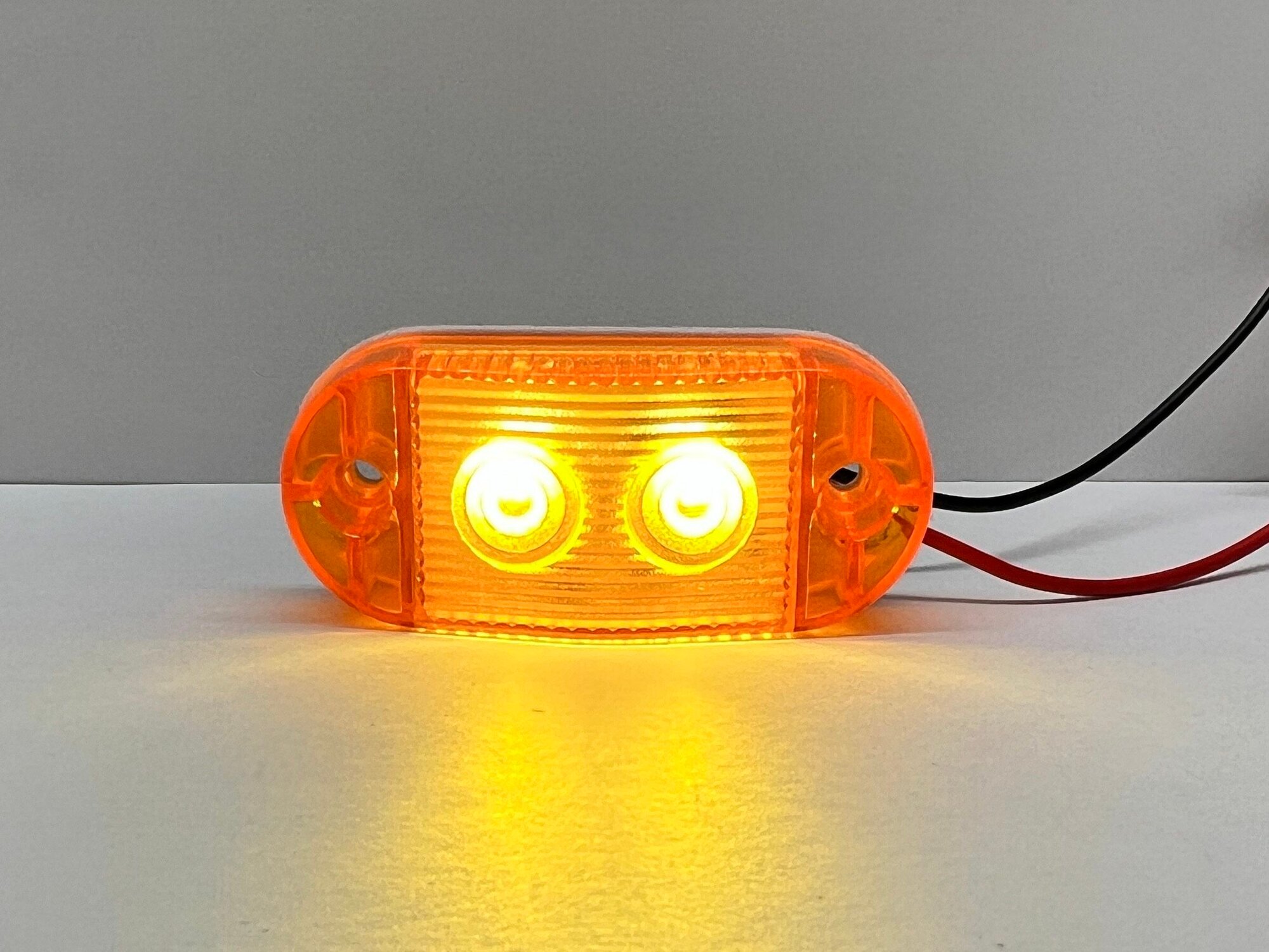 Боковые Светодиодные габаритные огни, 12-24 вольта, оранжевый, Брайт, №8011 (2 шт. / комплект), арт: 9867-К